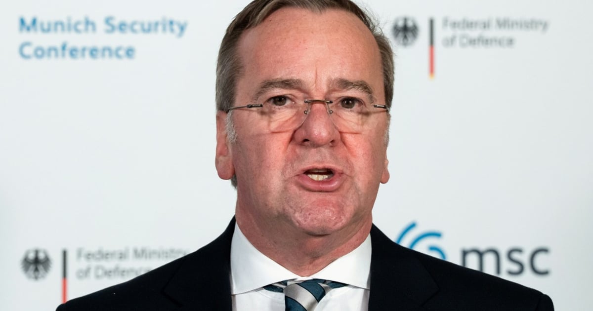 Germany Deploys Minesweeper to Mediterranean for Potential Hormuz Mission