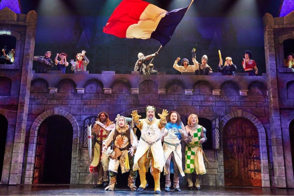 38 Best Broadway Shows & Musicals to See Right Now - TourScanner