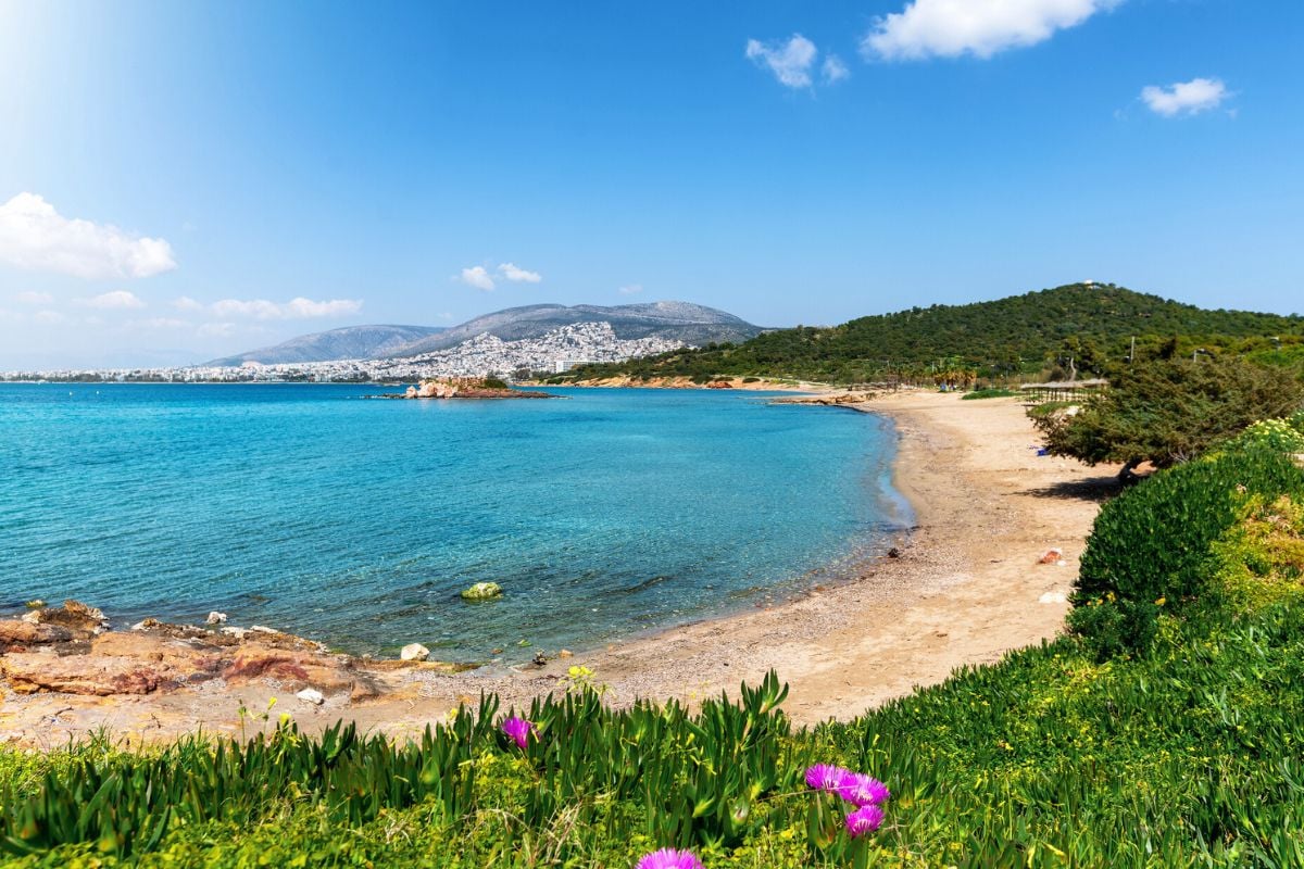 25 Best Beaches in Athens for Sun, Sand, and Sea - TourScanner