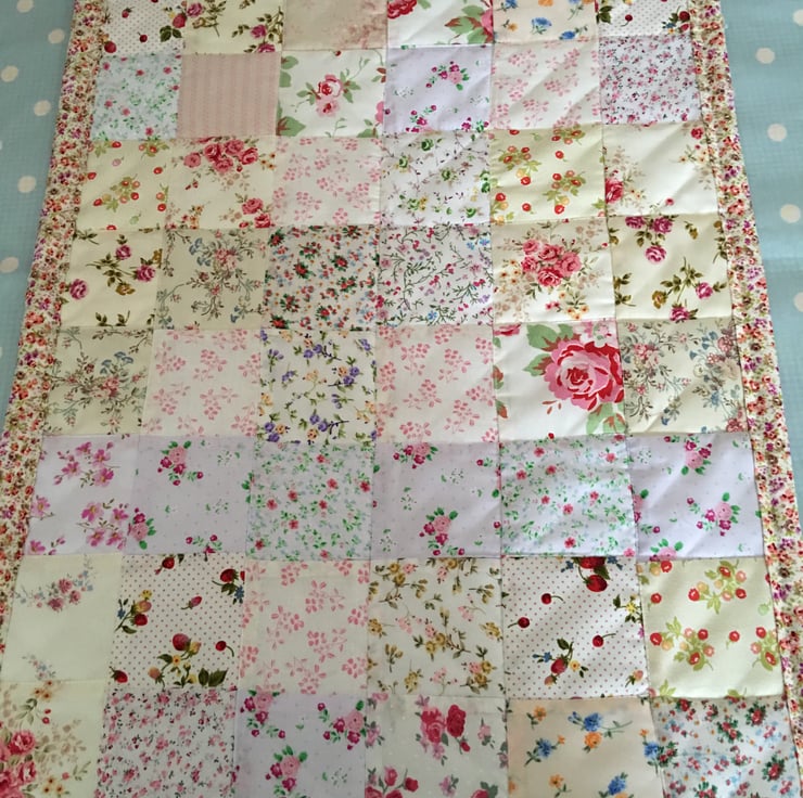 Patchwork quilt in shabby chic , floral fabrics... - Folksy