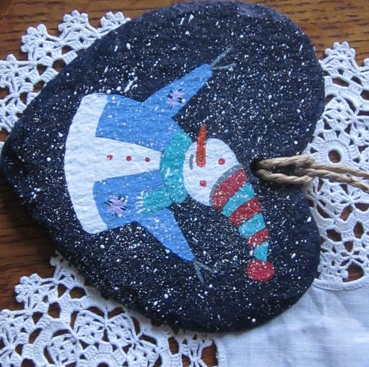 Hanging heart .... Christmas design .. snowman - Folksy