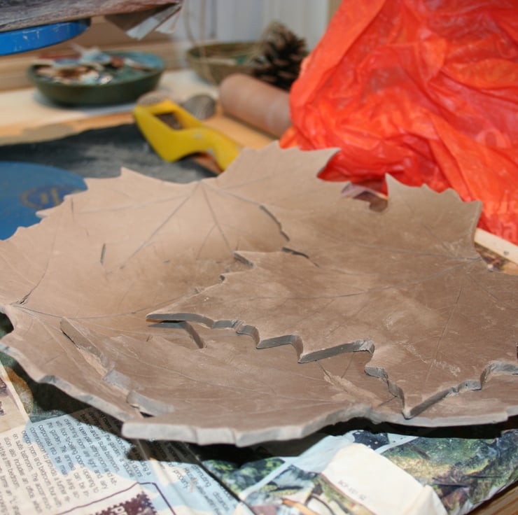 SALE Handmade ceramic green leaf dish - Folksy