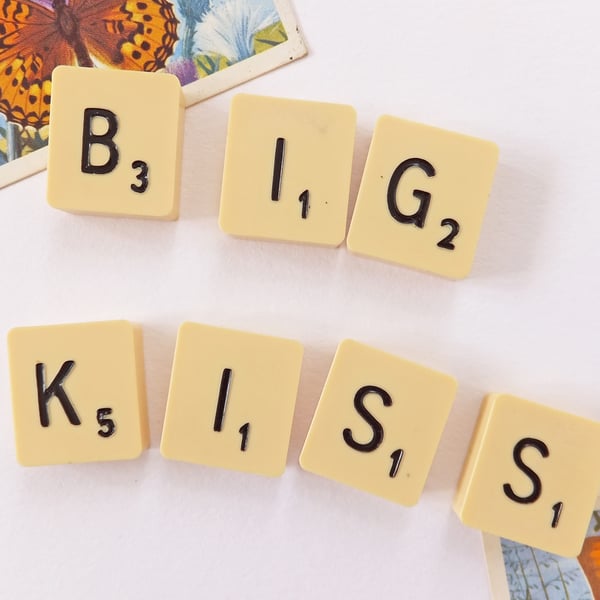 Scrabble Magnets - BIG KISS - Folksy
