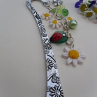 Daisy Chain Bookmark - Folksy