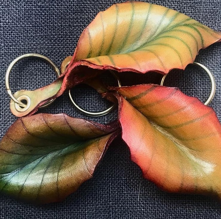 Leather leaf keyring - Folksy