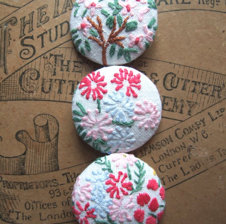 Three extra large covered buttons with floral v... - Folksy