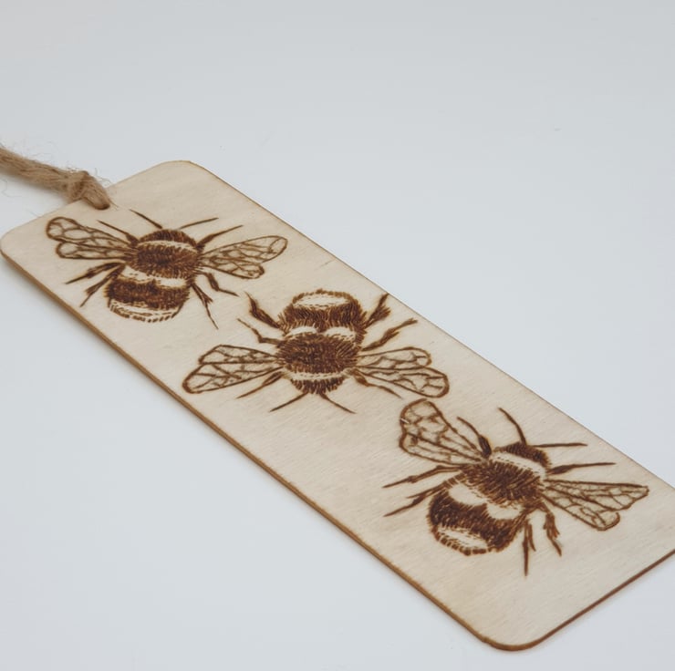 Bumble bees wooden bookmark, pyrography bee lov... - Folksy