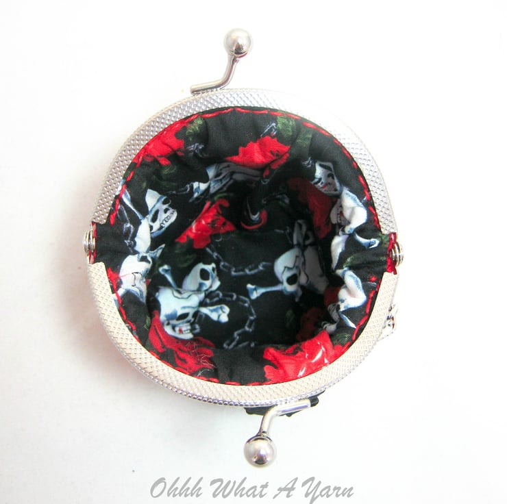 Red and black crochet skull coin purse - Folksy