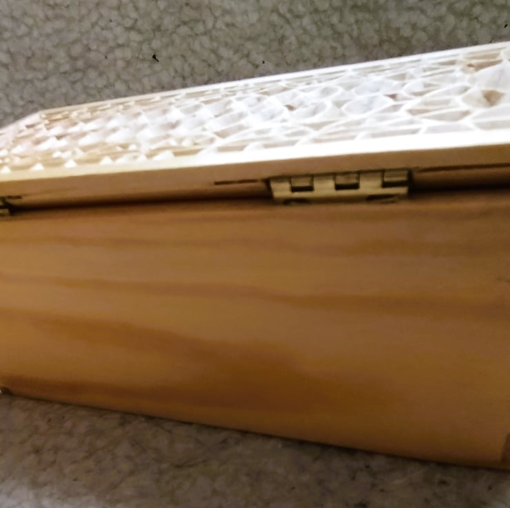 chip carved box - Folksy