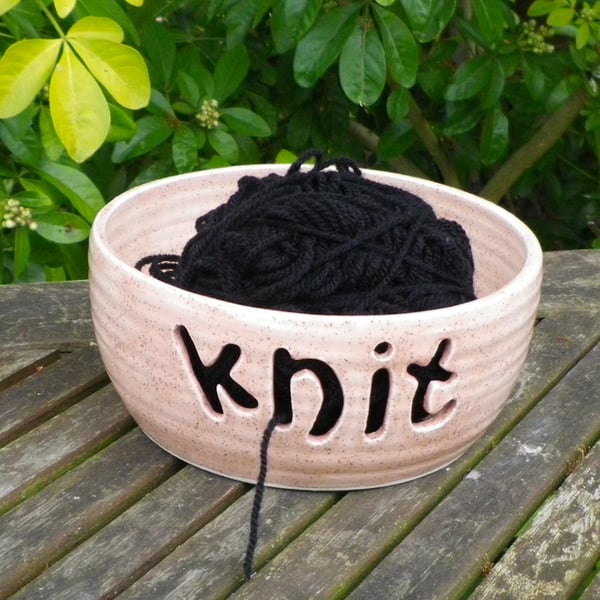 Knitting or crochet wool yarn bowl pot ceramics... - Folksy
