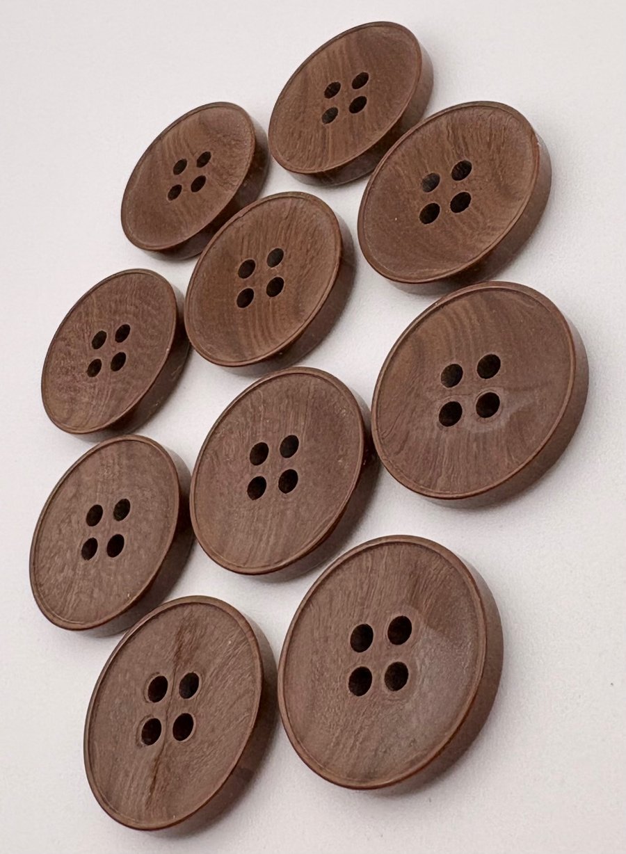 10 Brown Wood Effect Buttons, 20mm Wide, Woodgr... - Folksy