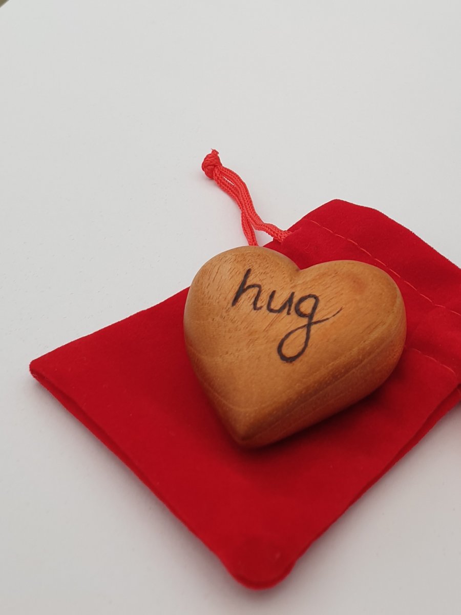 Give a little wooden hug heart - Folksy