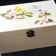HAND PAINTED WOODEN KEEPSAKE BOX - Folksy