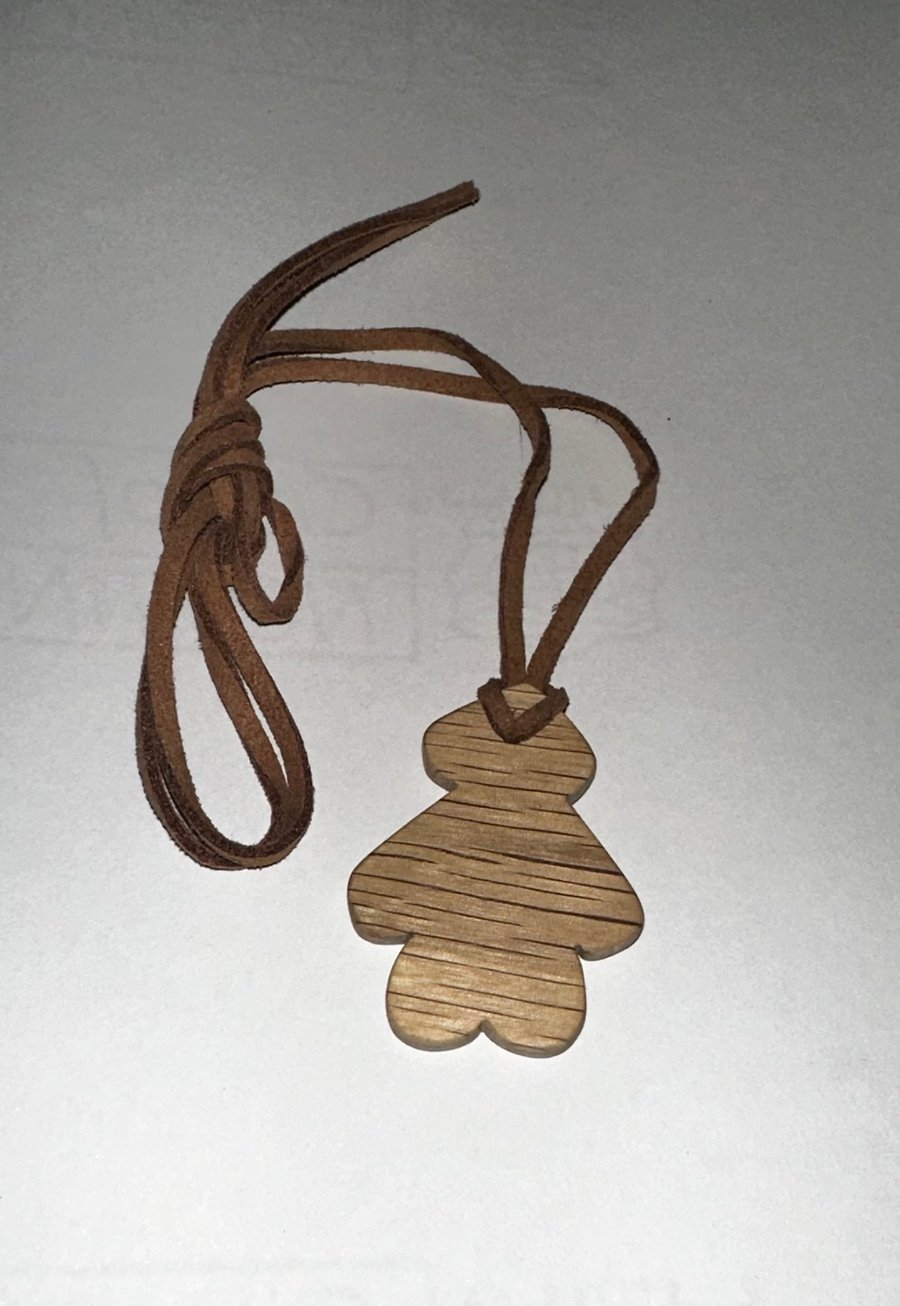Oak leaf pendant - Folksy