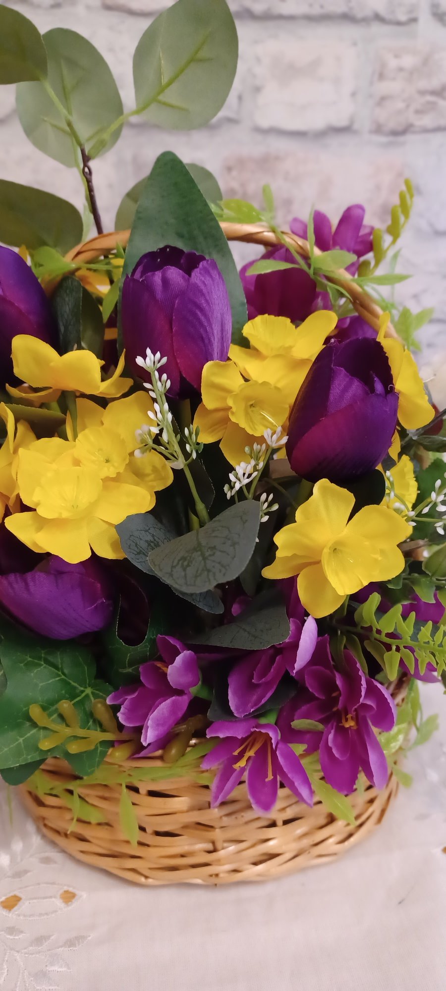 Bold and beautiful, Vintage basket with Bright... - Folksy