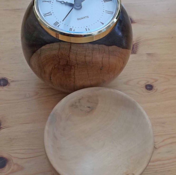 Crown green bowl clock - Folksy