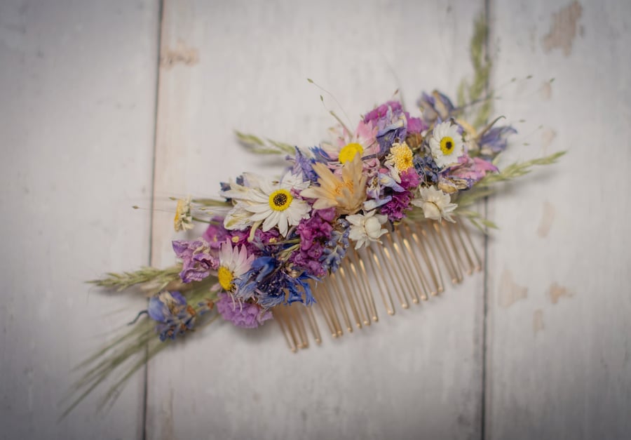 Dried flower hair combs. Bespoke designs to ord... - Folksy