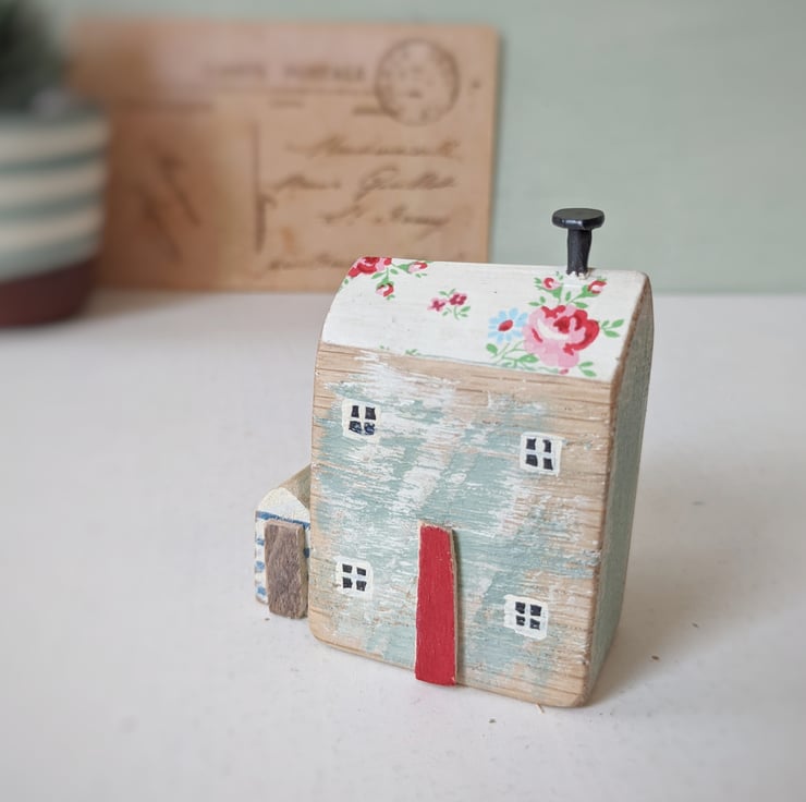 Little Handmade Wooden Sea House with Teeny Bea... - Folksy