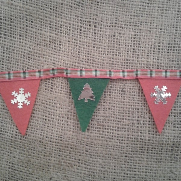 Mini felt Christmas bunting (snowflake) - Folksy