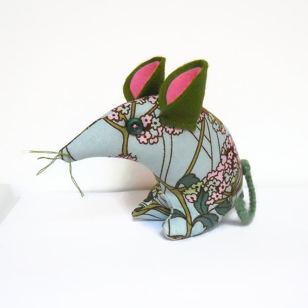 70s Country LASSY Vintage Mouse - Folksy