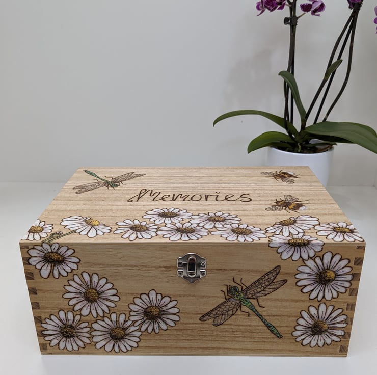 Wooden memory box, keepsake box, pyrography dra... - Folksy