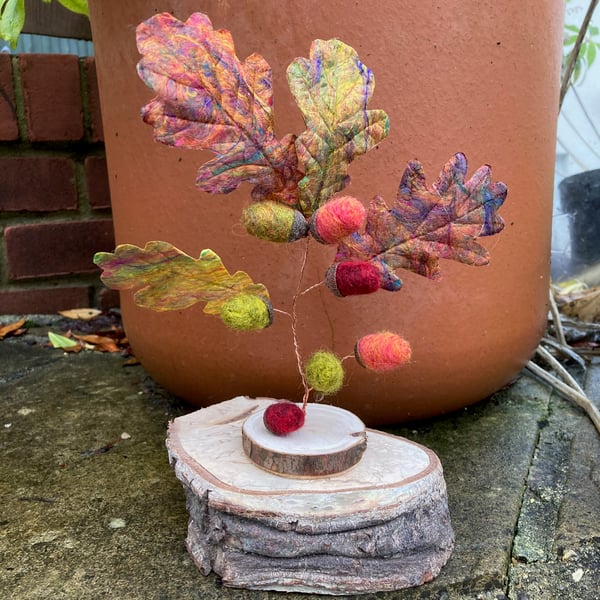Oak leaf and acorn table decoration. - Folksy