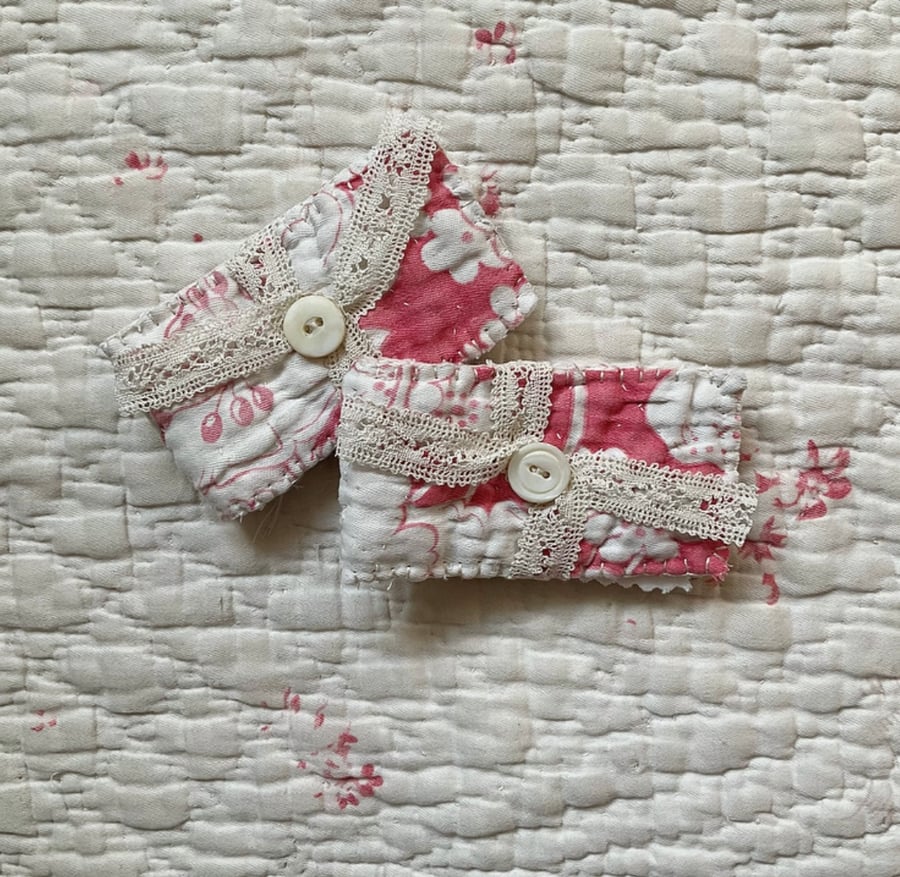 Vintage Needle case - Folksy