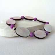 Blush pink shell stretchy bracelet - Folksy