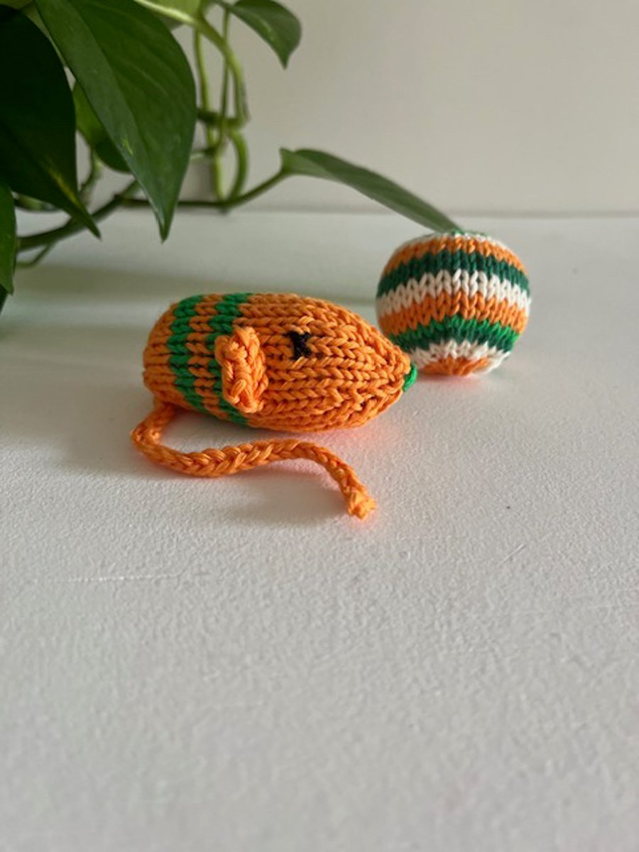 Hand knitted catnip mouse and ball set - Folksy