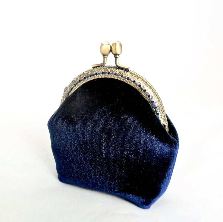 Coin purse in navy velvet - Folksy