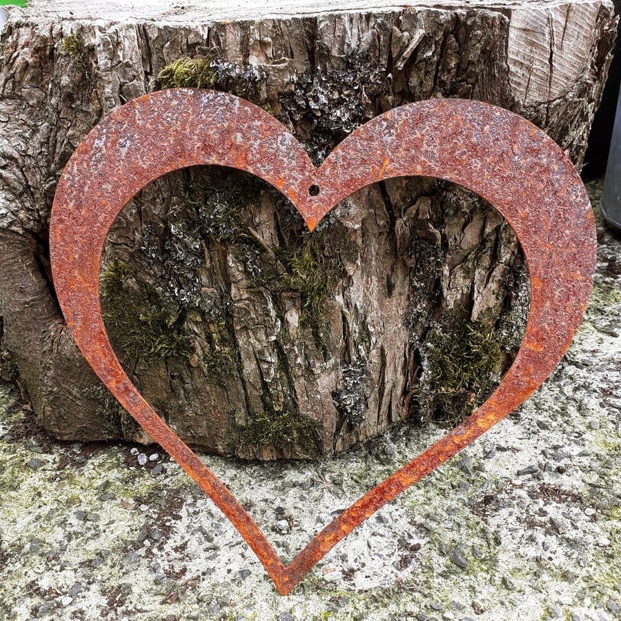 Metal heart outdoor garden decoration - Folksy