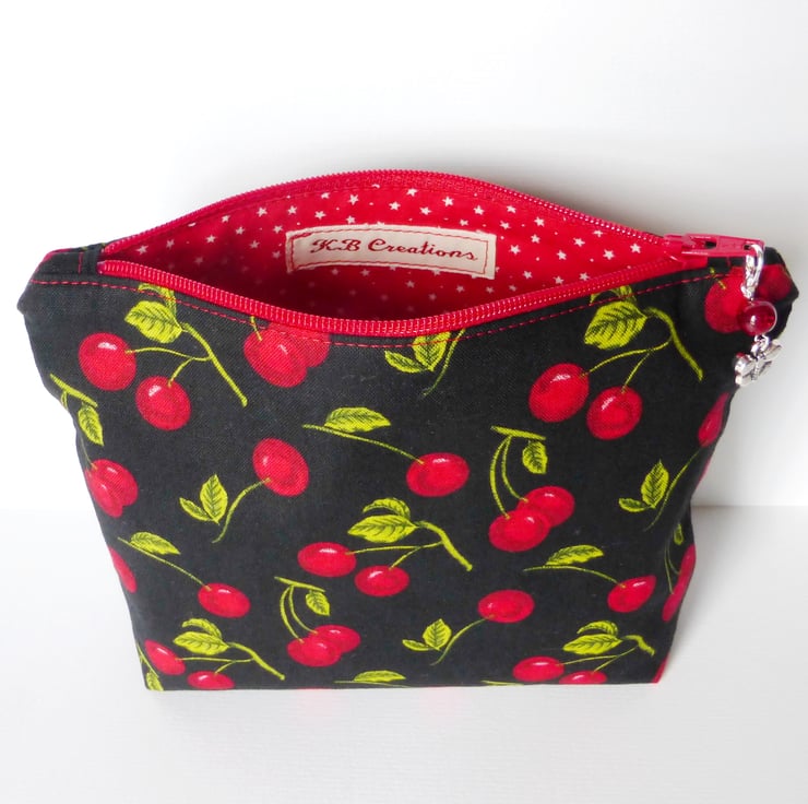 SALE Make up bag, cosmetic bag, cherries. - Folksy