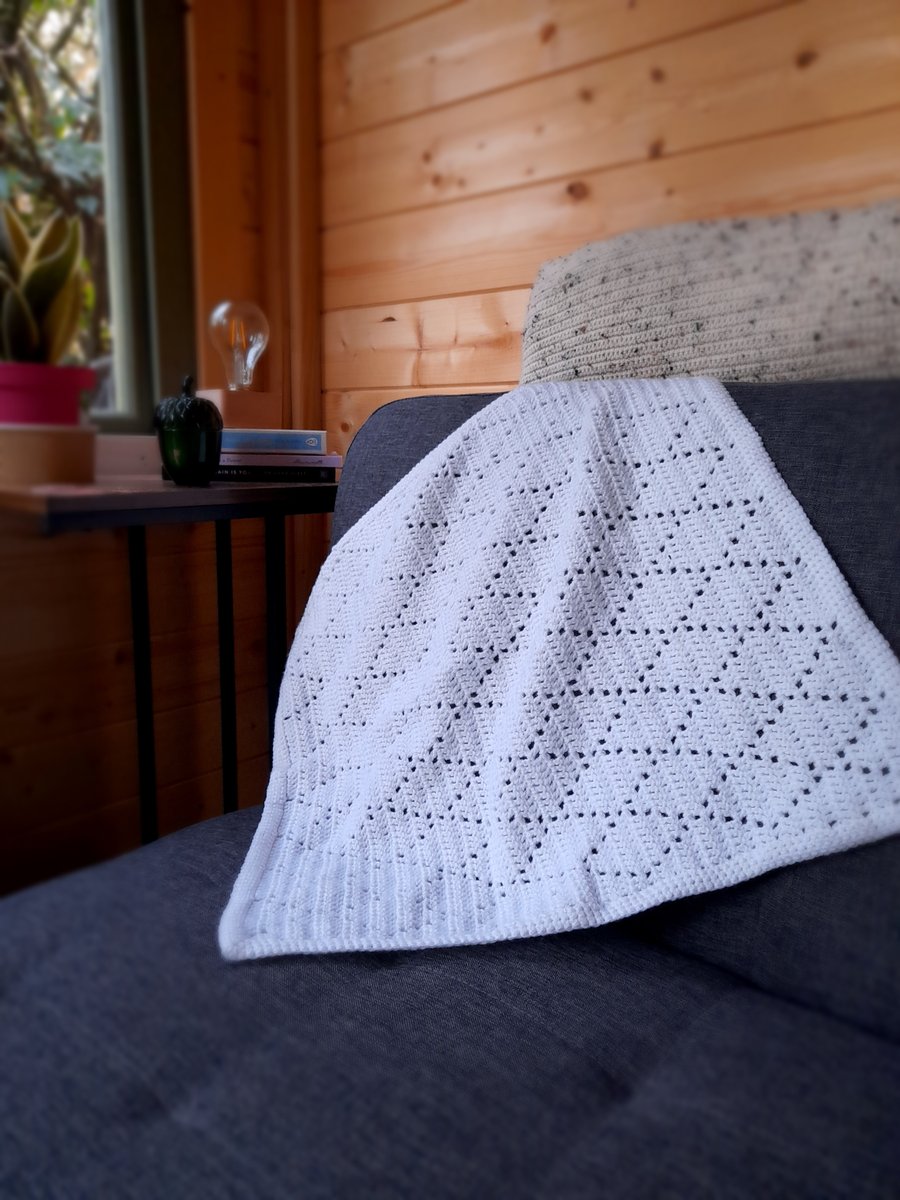 Diamond Baby Blanket - White - Folksy