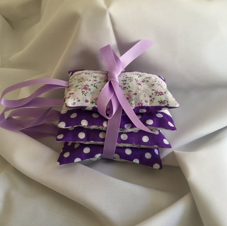 Set of 4 lavender sachets - Folksy