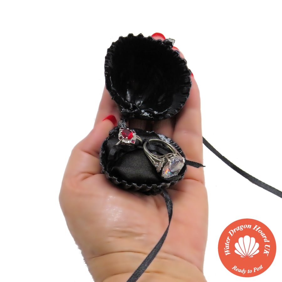 Perfect black shell ring box for an unusual, ro... - Folksy