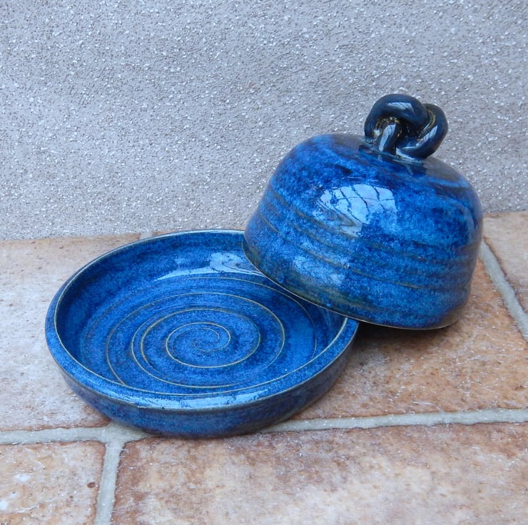 Garlic roaster baker or butter dish hand thrown... - Folksy