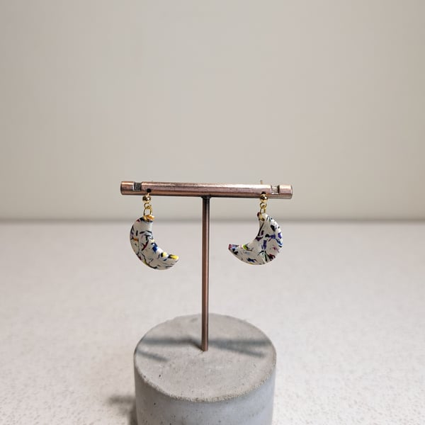 Scrap rainbow mini moons - Folksy