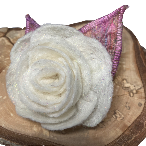 Seconds sunday - Felt White Rose brooch with si... - Folksy