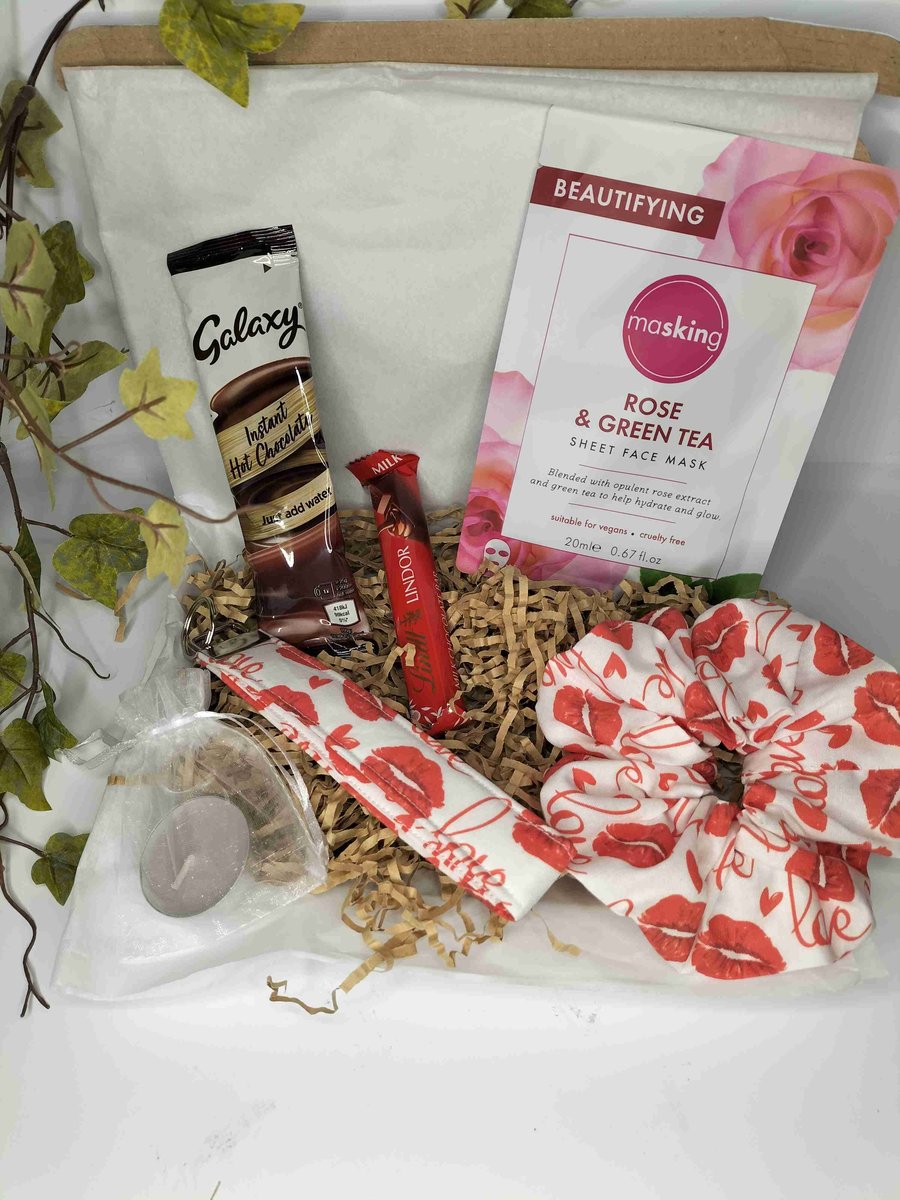 Pamper box. Birthday pamper box. Mothers day gi... - Folksy