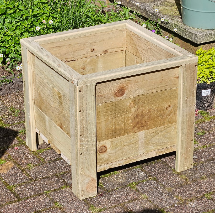 Rustic Square Planters - Folksy