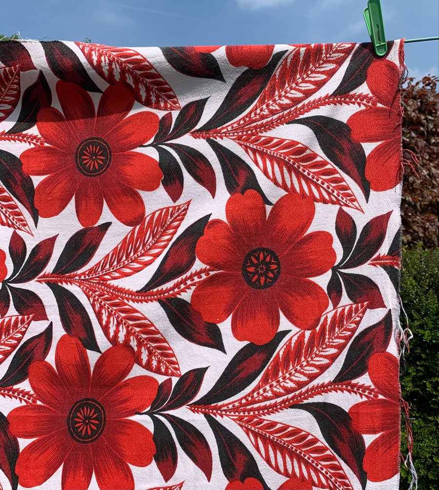 Bold RETRO Big RED Daisy Funky Flower 60s 70s B... - Folksy