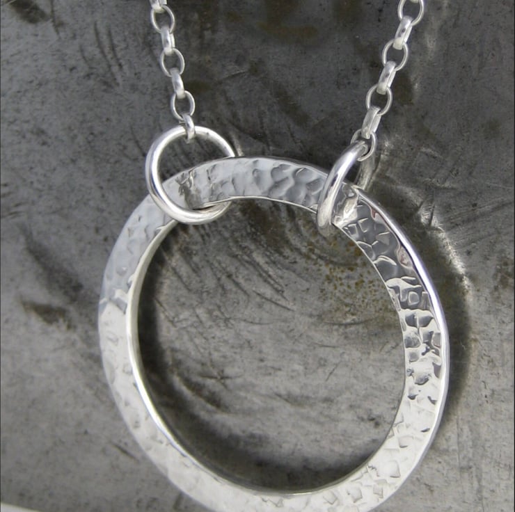 Sterling Silver Circle Necklace Hammered-Sparkl... - Folksy