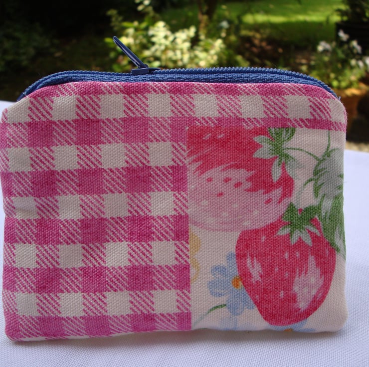 Small Strawberry zipped Coin Purse - cards - k... - Folksy