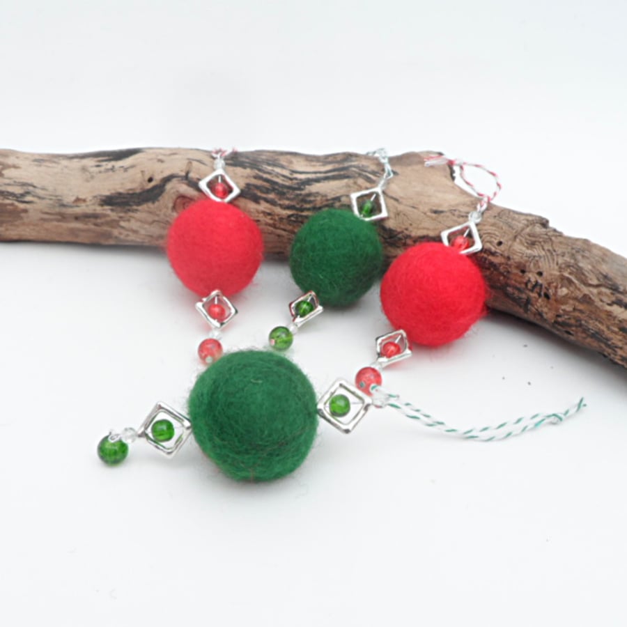 Set of 4 Christmas tree decorations, felted bal... - Folksy