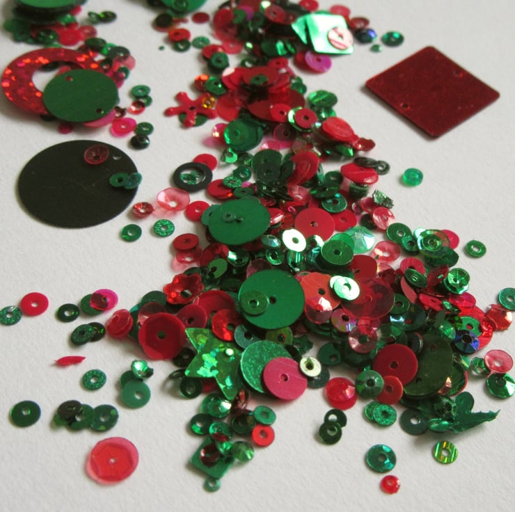 Mixed Red & Green Sequins - Folksy