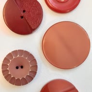 6 x Red Vintage chunky buttons - Folksy