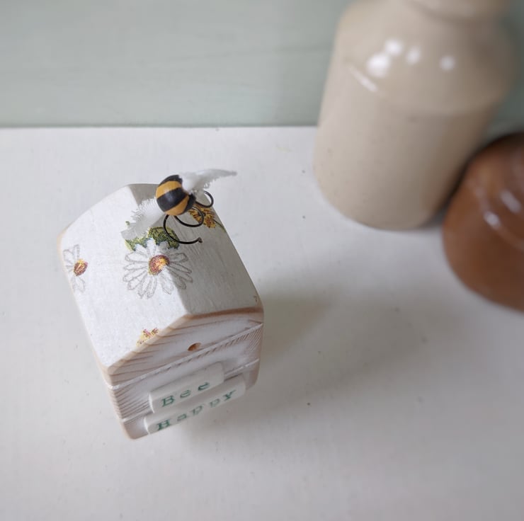 Wooden Beehive With Little Bee 'Bee Happy' - Folksy