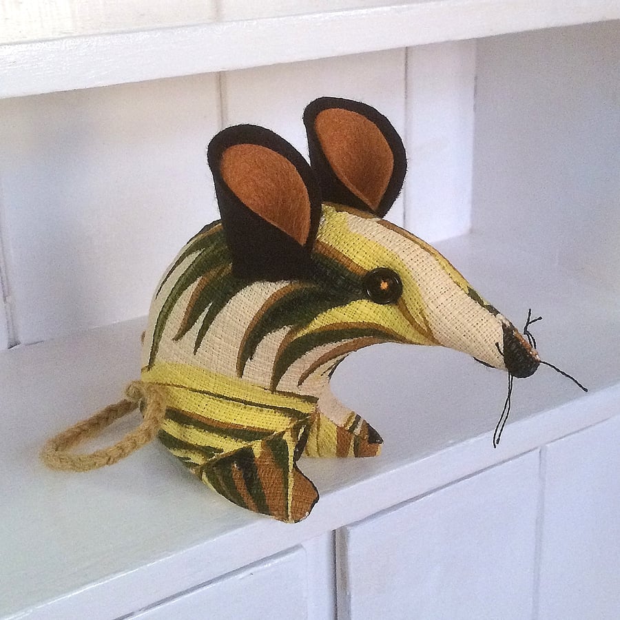 Spike the Retro Mouse - Folksy