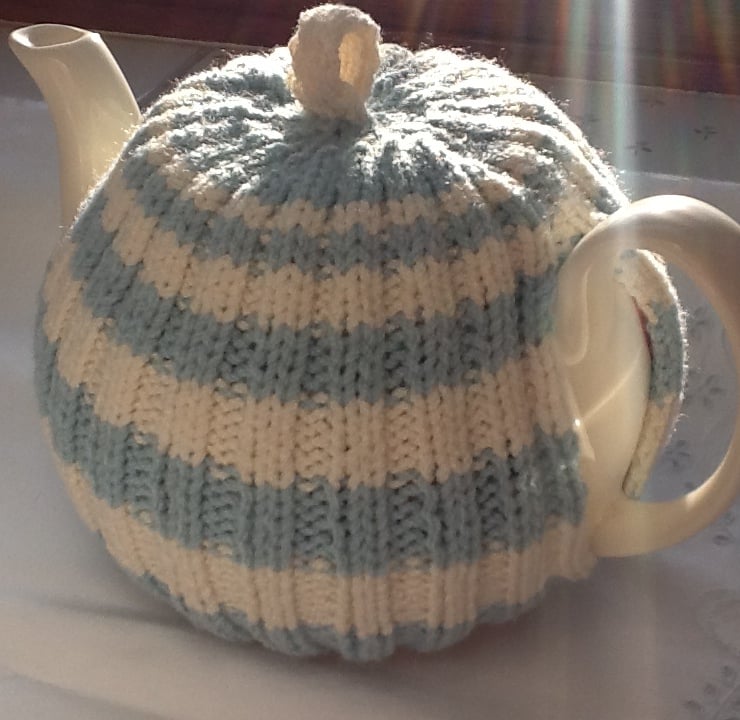 Traditional English Tea Cosy - 4 cup pot - Folksy