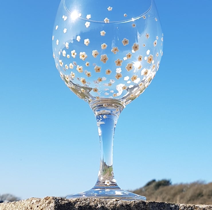 'Hand Painted Large Balloon Gin Glass 'Daisy' - Folksy
